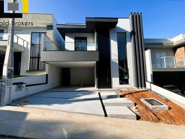 CASA TIPO SOBRADO COM 234M² 3 SUÍTES NO CONDOMÍNIO TERRAS DE GÊNOVA NO ENGORDADOURO JUNDIAÍ/SP