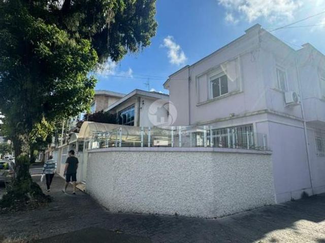 CASA TIPO SOBRADO COM QUINTAL 3 QUARTOS A VENDA BAIRRO BOQUEIRÃO SANTOS SP