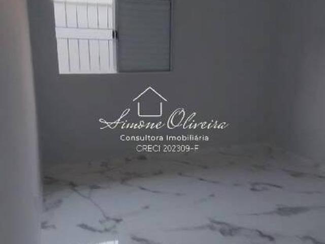 Casa tipo sobrado recém construído em Taubaté/SP