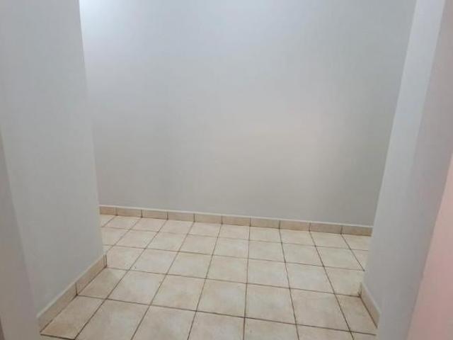 Casa tipo para venda com 3 quartos, sendo 1 suíte, 112m²