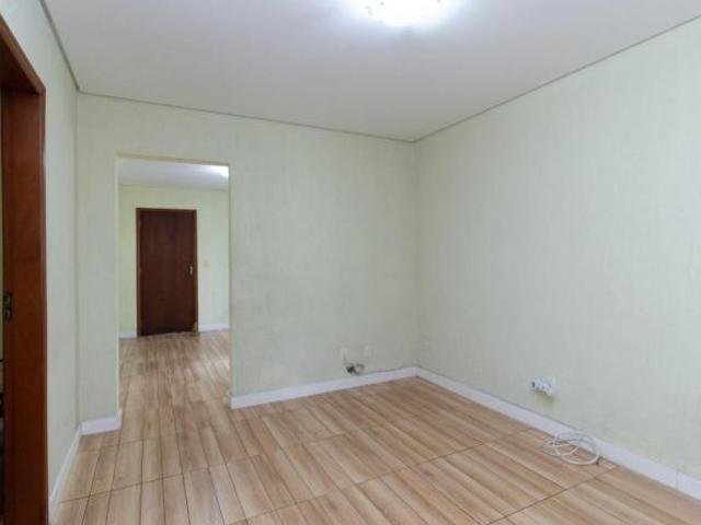Casa tipo para venda com 3 quartos, sendo 1 suíte, 127m²