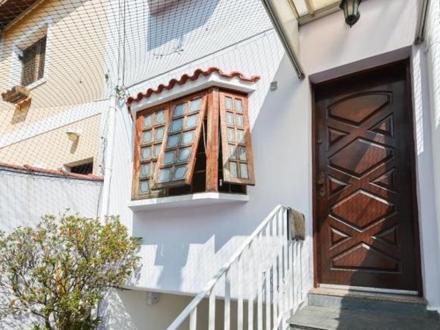 Casa tipo para venda com 3 quartos, sendo 1 suíte, 123m²