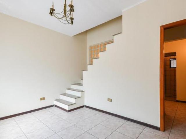 Casa tipo para venda com 3 quartos, sendo 1 suíte, 123m²