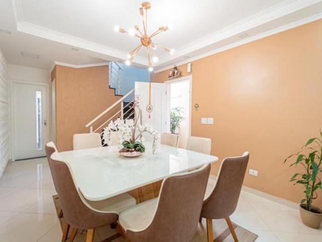 Casa tipo para venda com 3 quartos, sendo 1 suíte, 150m²