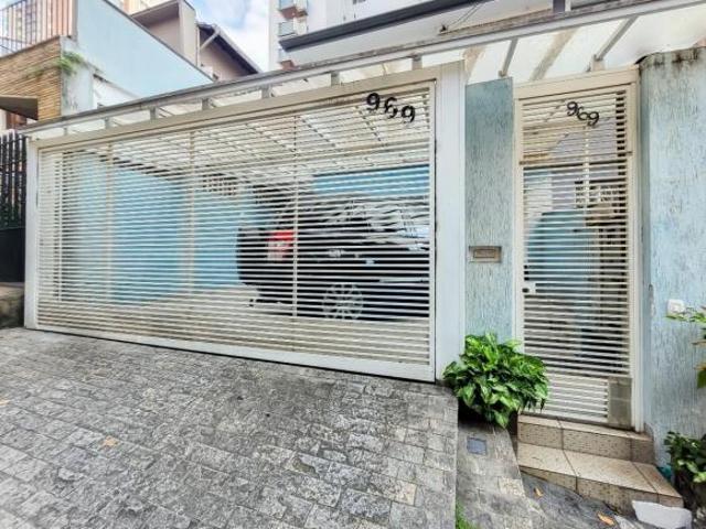 Casa tipo para venda com 3 quartos, sendo 1 suíte, 160m²
