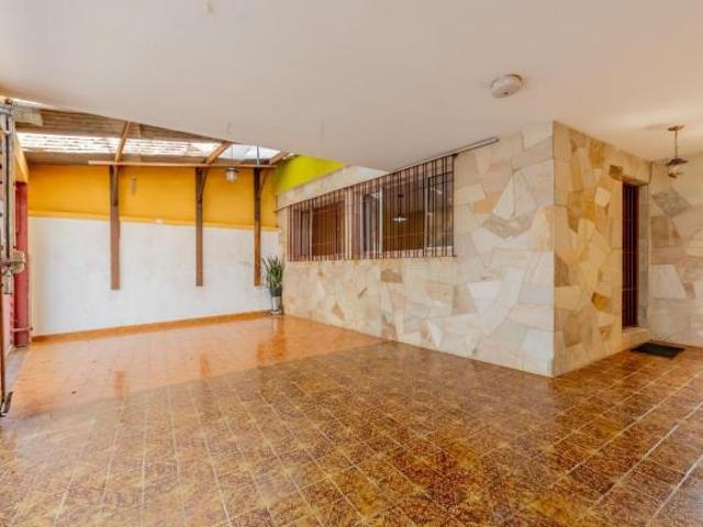 Casa tipo para venda com 3 quartos, sendo 1 suíte, 163m²