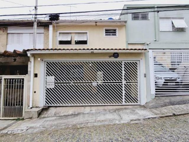 Casa tipo para venda com 3 quartos, sendo 1 suíte, 186m²