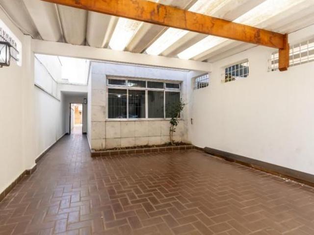 Casa tipo para venda com 3 quartos, sendo 1 suíte, 188m²