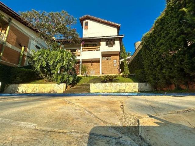 Casa tipo para venda com 3 quartos, sendo 1 suíte, 350m²