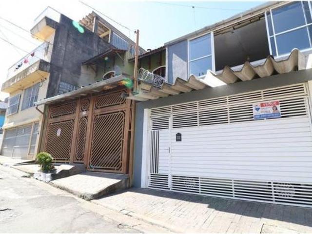 Casa tipo para venda com 3 quartos, 143m²