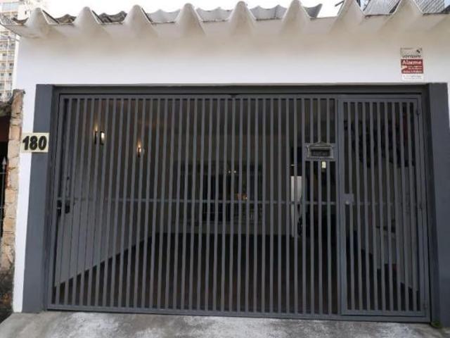 Casa tipo para venda com 3 quartos, 150m²