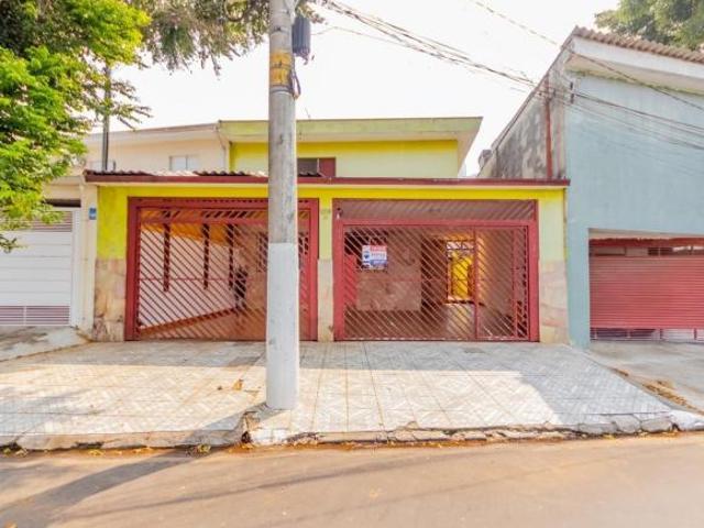 Casa tipo para venda com 3 quartos, 163m²