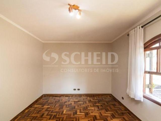 Casa tipo para venda com 3 quartos, 162m²