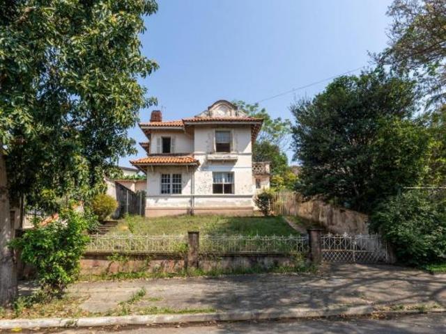 Casa tipo para venda com 3 quartos, 170m²