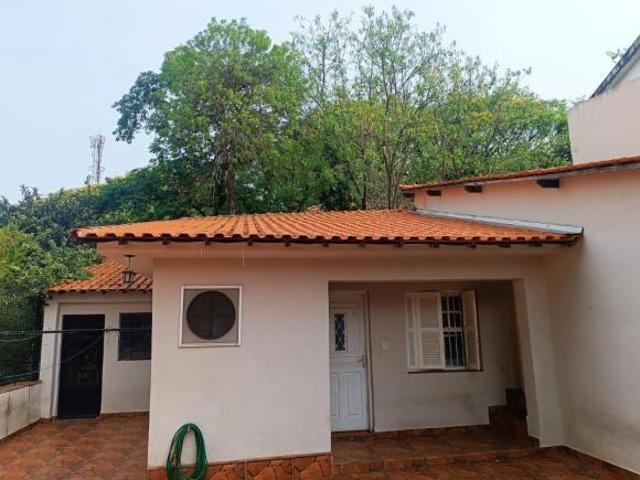 Casa tipo para venda com 3 quartos, 170m²