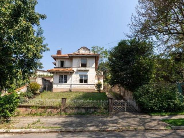 Casa tipo para venda com 3 quartos, 170m²