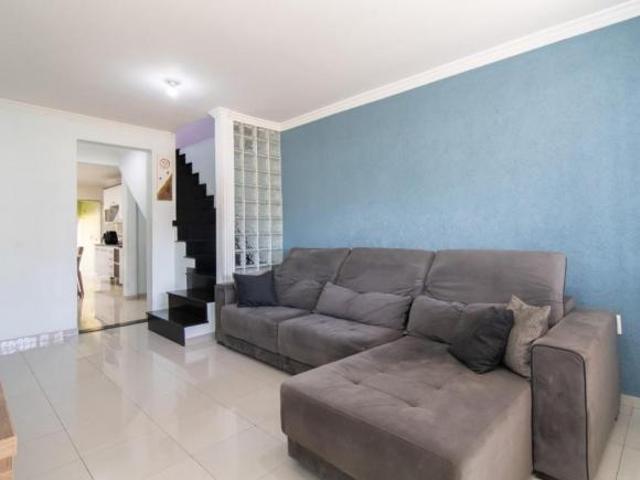 Casa tipo para venda com 3 quartos, 194m²