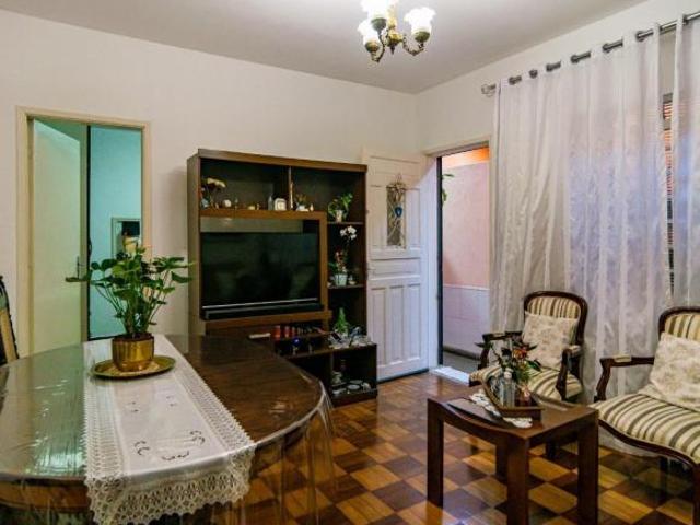 Casa tipo para venda com 3 quartos, 100m²