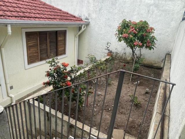 Casa tipo para venda com 3 quartos, 109m²