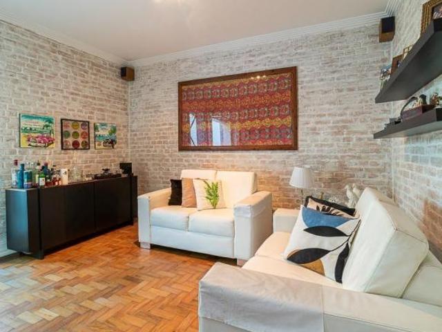 Casa tipo para venda com 3 quartos, 280m²