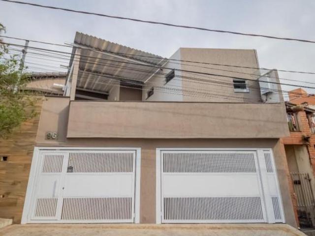 Casa tipo para venda com 3 quartos, 200m²