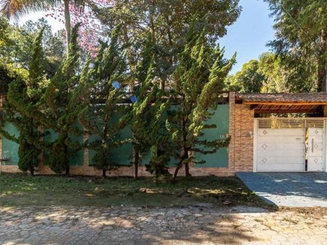 Casa tipo para venda com 3 quartos, 760m²