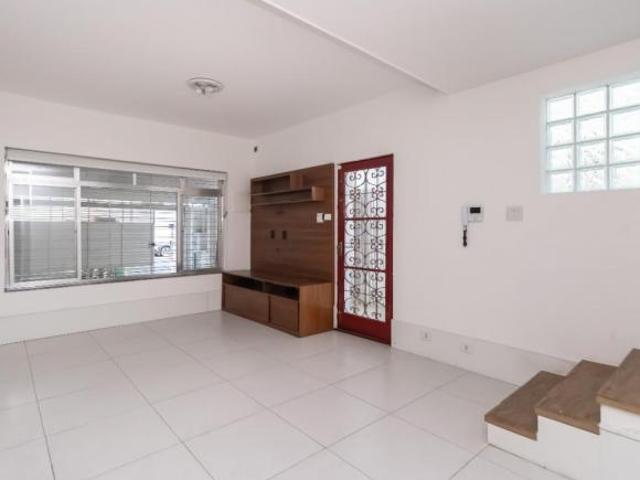 Casa tipo para venda com 2 quartos, sendo 1 suíte, 180m²