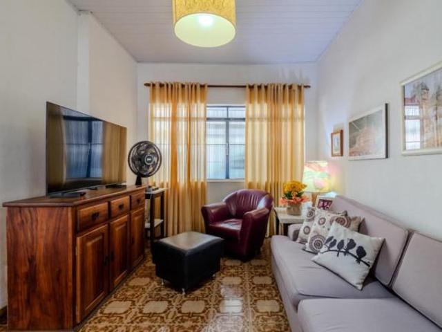 Casa tipo para venda com 2 quartos, sendo 1 suíte, 90m²