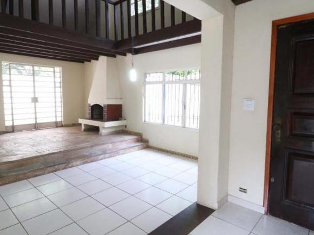 Casa tipo para venda com 2 quartos, 140m²