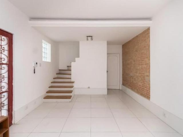 Casa tipo para venda com 2 quartos, 180m²