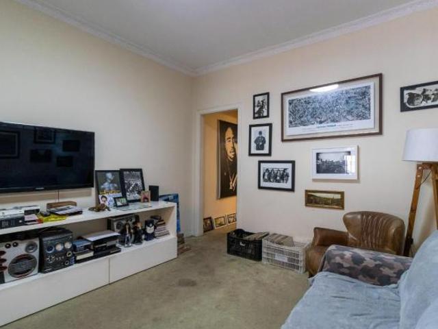 Casa tipo para venda com 2 quartos, 100m²