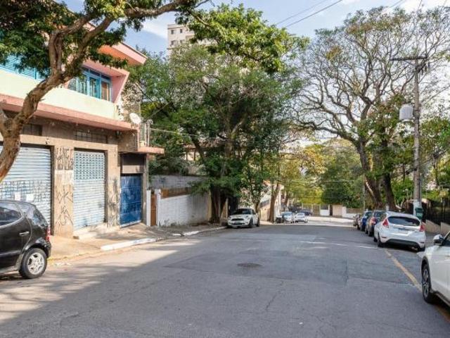 Casa tipo para venda com 2 quartos, 136m²