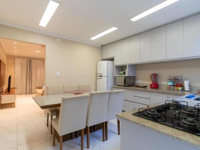 Casa tipo para venda com 2 quartos, 90m²