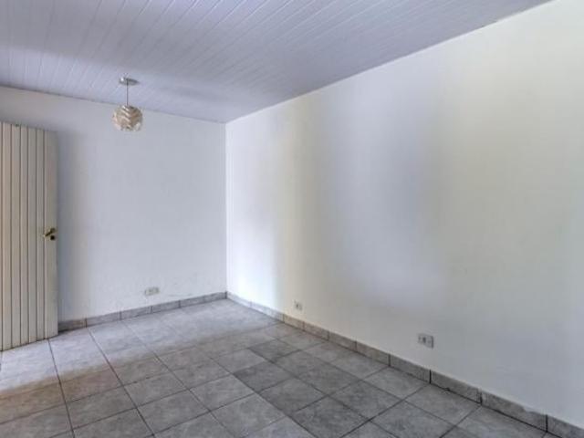 Casa tipo para venda com 2 quartos, 90m²