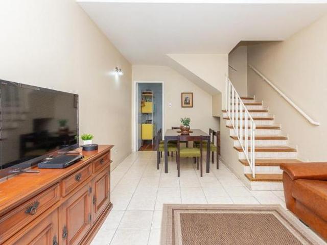 Casa tipo para venda com 2 quartos, 92m²