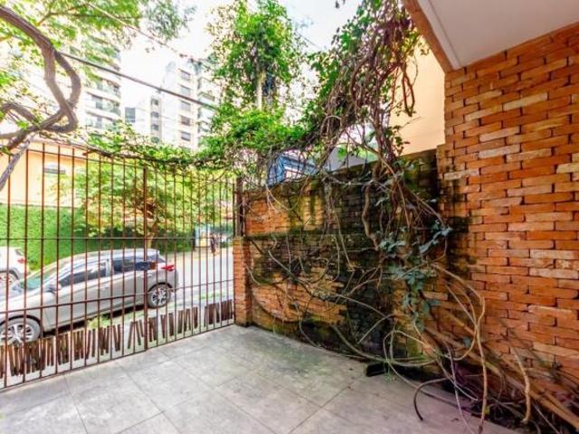 Casa tipo para venda com 2 quartos, 93m²