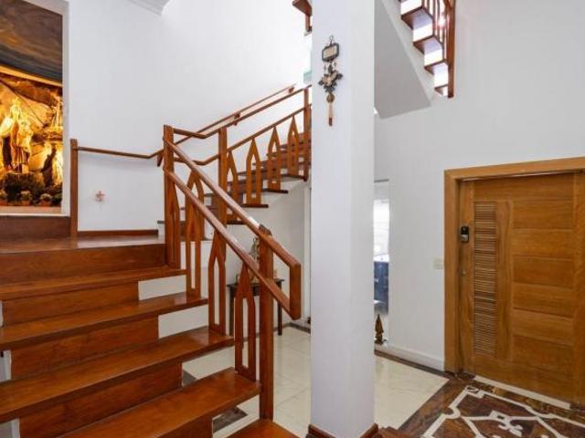 Casa tipo para venda com 7 quartos, 800m²