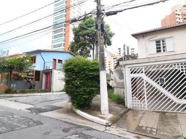 Casa tipo para venda com 4 quartos, sendo 1 suíte, 200m²
