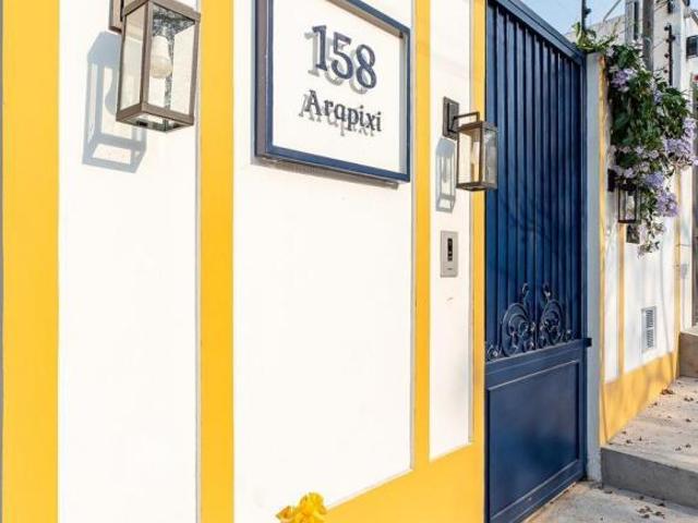 Casa tipo para venda com 4 quartos, sendo 1 suíte, 450m²