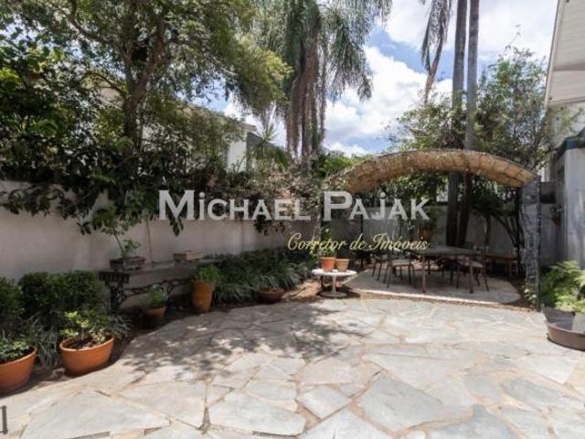 Casa tipo para venda com 4 quartos, sendo 3 suítes Michael Pajak 11 99996 4550