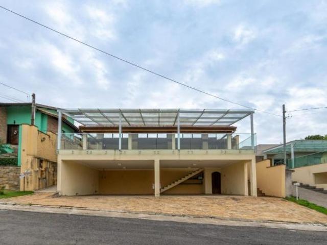 Casa tipo para venda com 4 quartos, sendo 3 suítes, 490m²