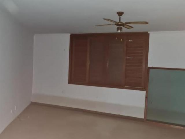 Casa tipo para venda com 4 quartos, sendo 4 suítes, 770m²