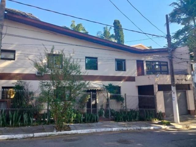 Casa tipo para venda com 4 quartos, 407m²