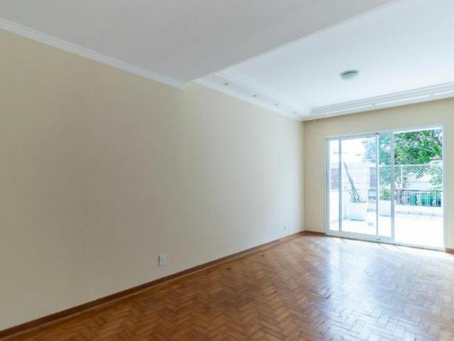 Casa tipo para venda com 5 quartos, sendo 1 suíte, 181m²