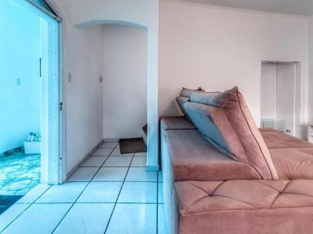 Casa tipo para venda com 5 quartos, sendo 1 suíte, 388m²