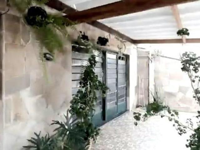 Casa tipo para venda em Vila Nivi com 3 quartos, sendo 2 suítes, 100m²
