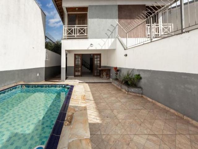 Casa tipo para venda em Vila Clarice com 3 quartos, sendo 1 suíte, 182m²