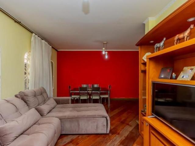 Casa tipo para venda em Vila Guilhermina com 3 quartos, sendo 1 suíte, 241m²