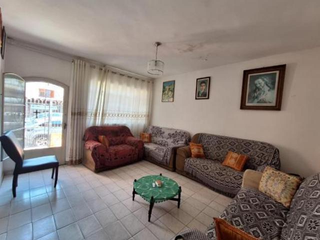 Casa tipo para venda em Vila Santa Maria com 3 quartos, sendo 1 suíte, 118m²