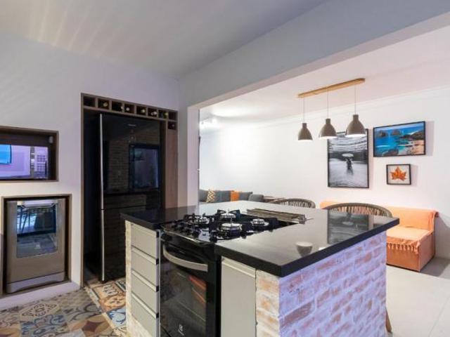 Casa tipo para venda em Brooklin com 3 quartos, sendo 3 suítes, 184m²